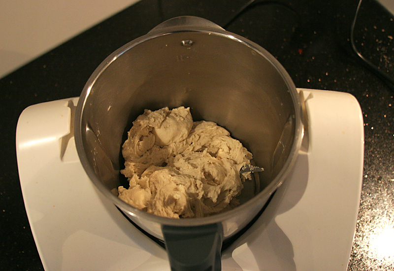 Pizzateig selber machen: Pizzateig-Rezept für original italienische Pizza