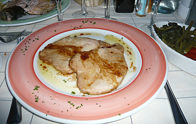 Trattoria agli Olivi da Tino: mitten in Olivenbäumen auf den Gardasee ...